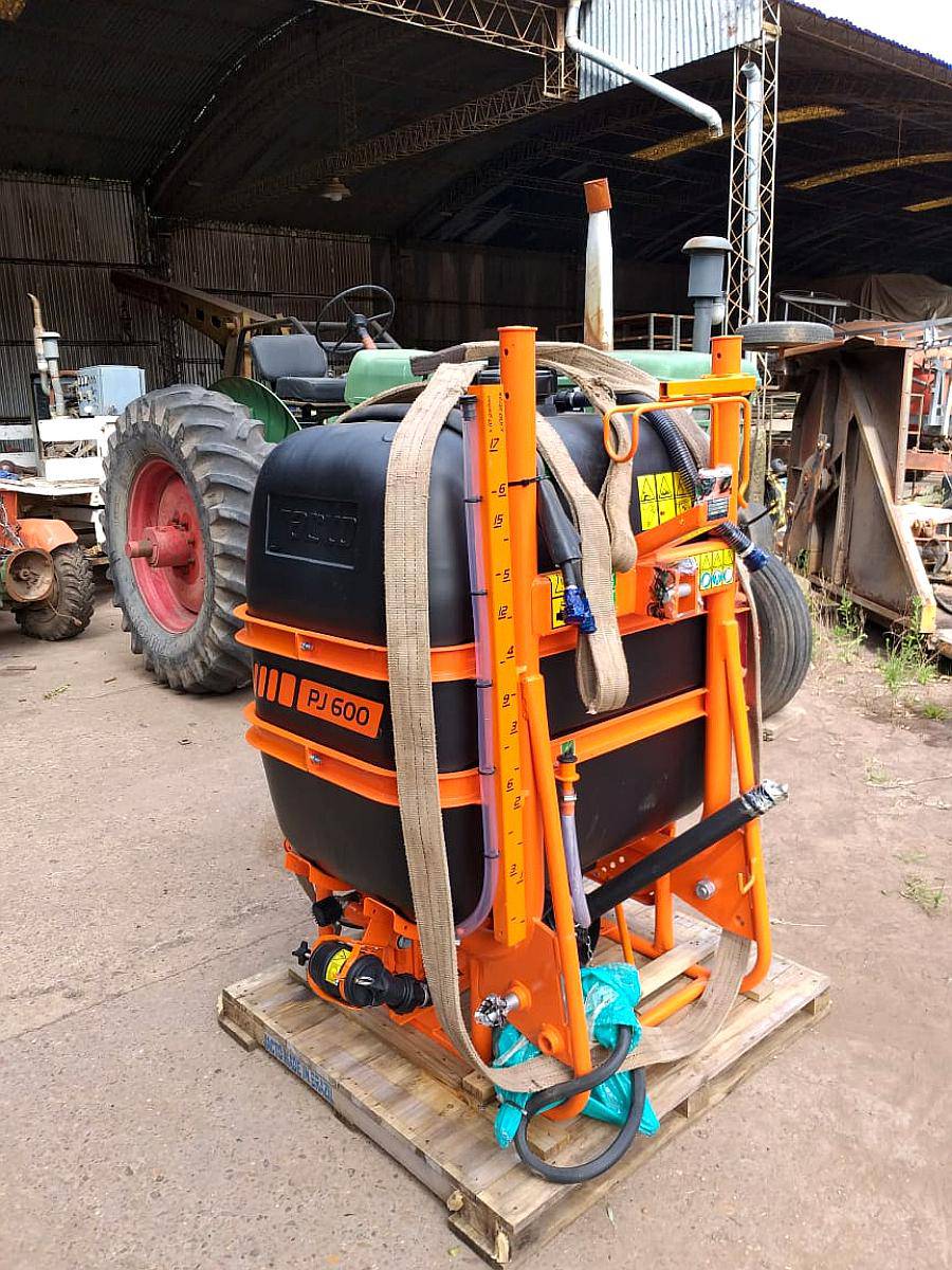 Pulverizador Jacto PJ 600 SB Disponible - Año: 2019 - Agroads