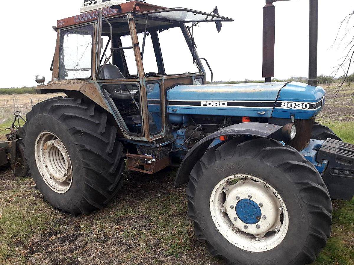 Ford Modelo 8030 Doble Tracción.toma de Fuerza Independiente - Agroads