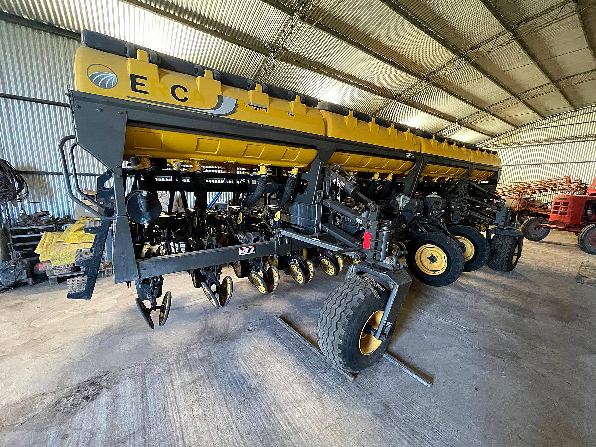 Sembradora Erca Neumatica con Doble Fertilización - Agroads