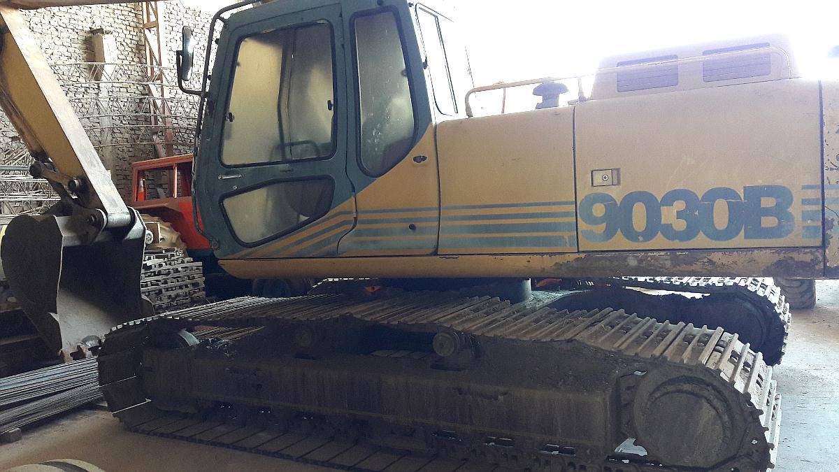 Excavadora Case 9030 B - Año: 2007 - u$s 80.000 - Agroads