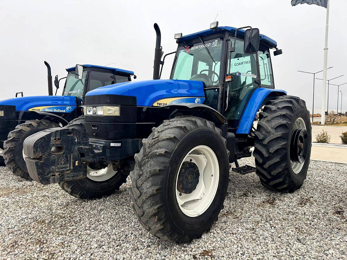 New Holland TM 135 - año 2006 - Año: 2006 - Agroads