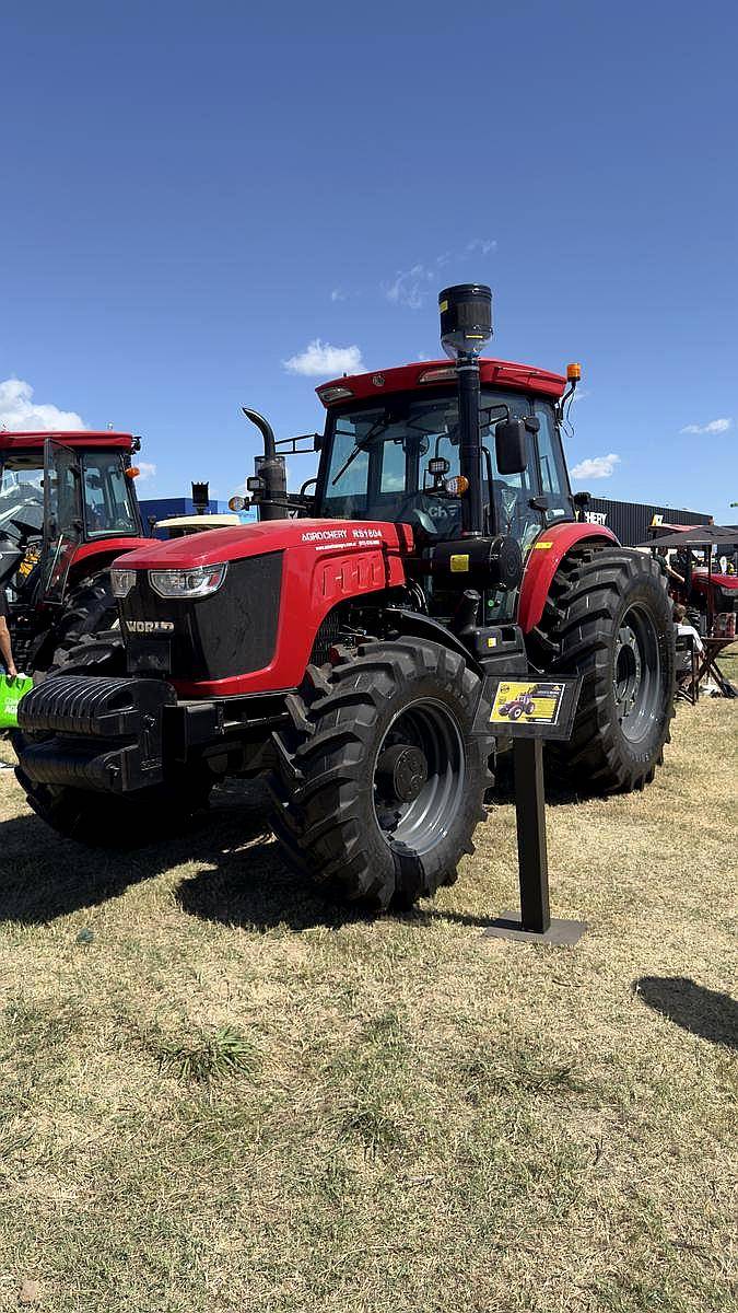 Tractor Agro Chery RS1804 de 180 HP Motor Perkins - Agroads