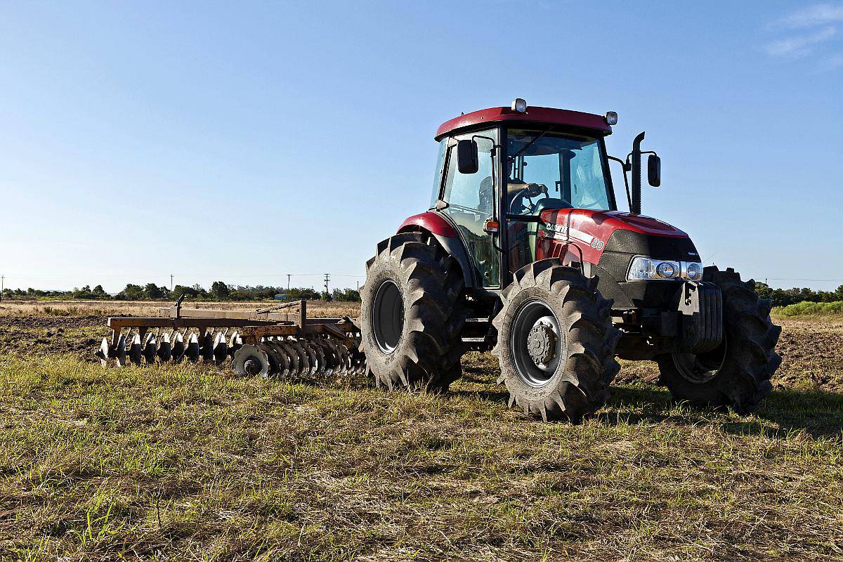 Tractor Case IH Farmall 80 - Año: 2020 - Agroads