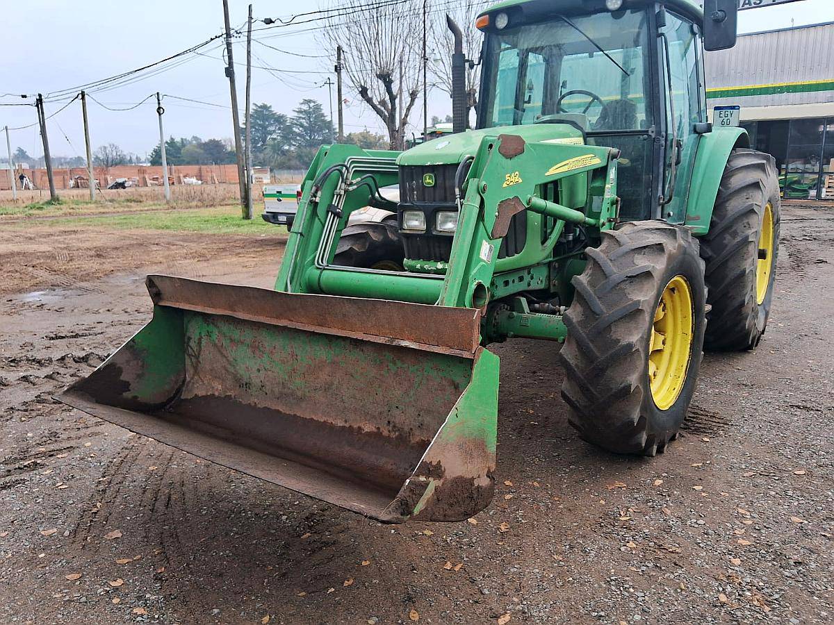 Tractor John Deere 6415 con Pala Usado - Año: 2008 - Agroads