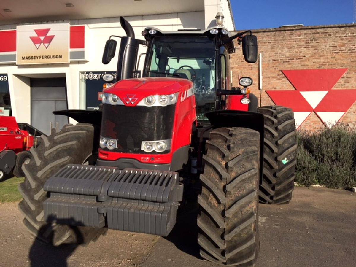 Tractor Massey Ferguson MF 8727 Dyna VT Europeo con 270 CV - Agroads