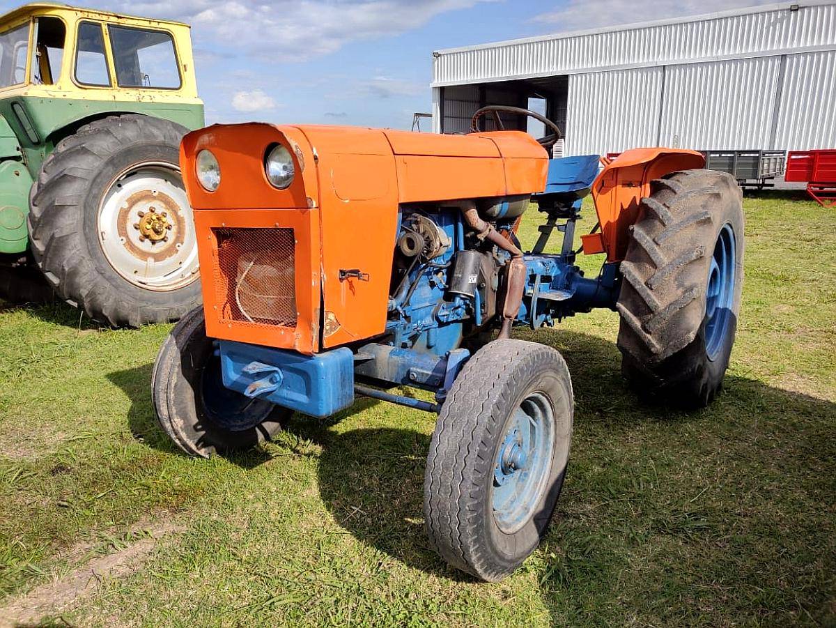 Tractor Marca Fiat Mod. 400e - u$s 8.000 - Agroads