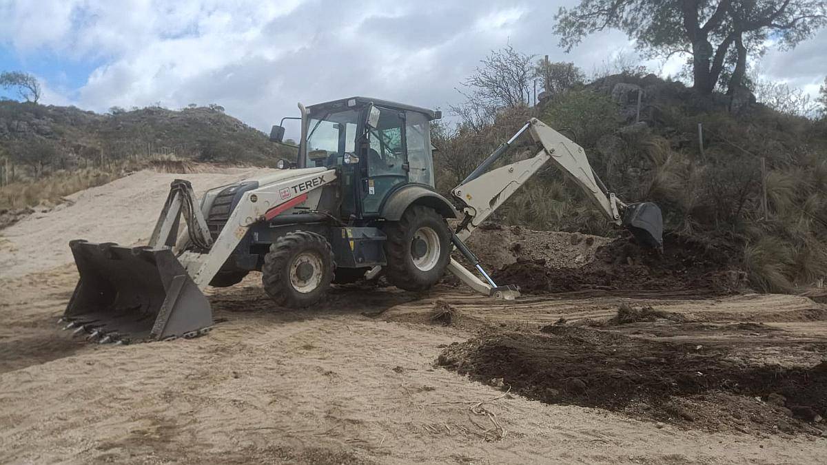 Retro Pala Terex 4X4 año 2014 Excelente Estado - Año: 2014 - Agroads