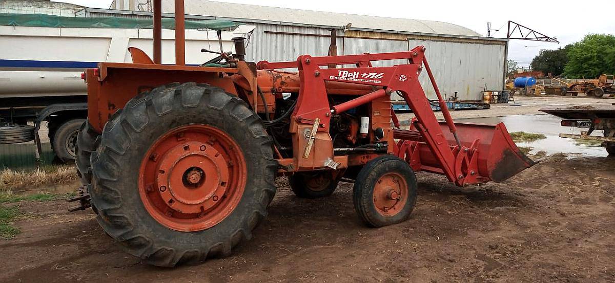 Tractor Fiat 60 C/ Pala - Año: 1970 - Agroads