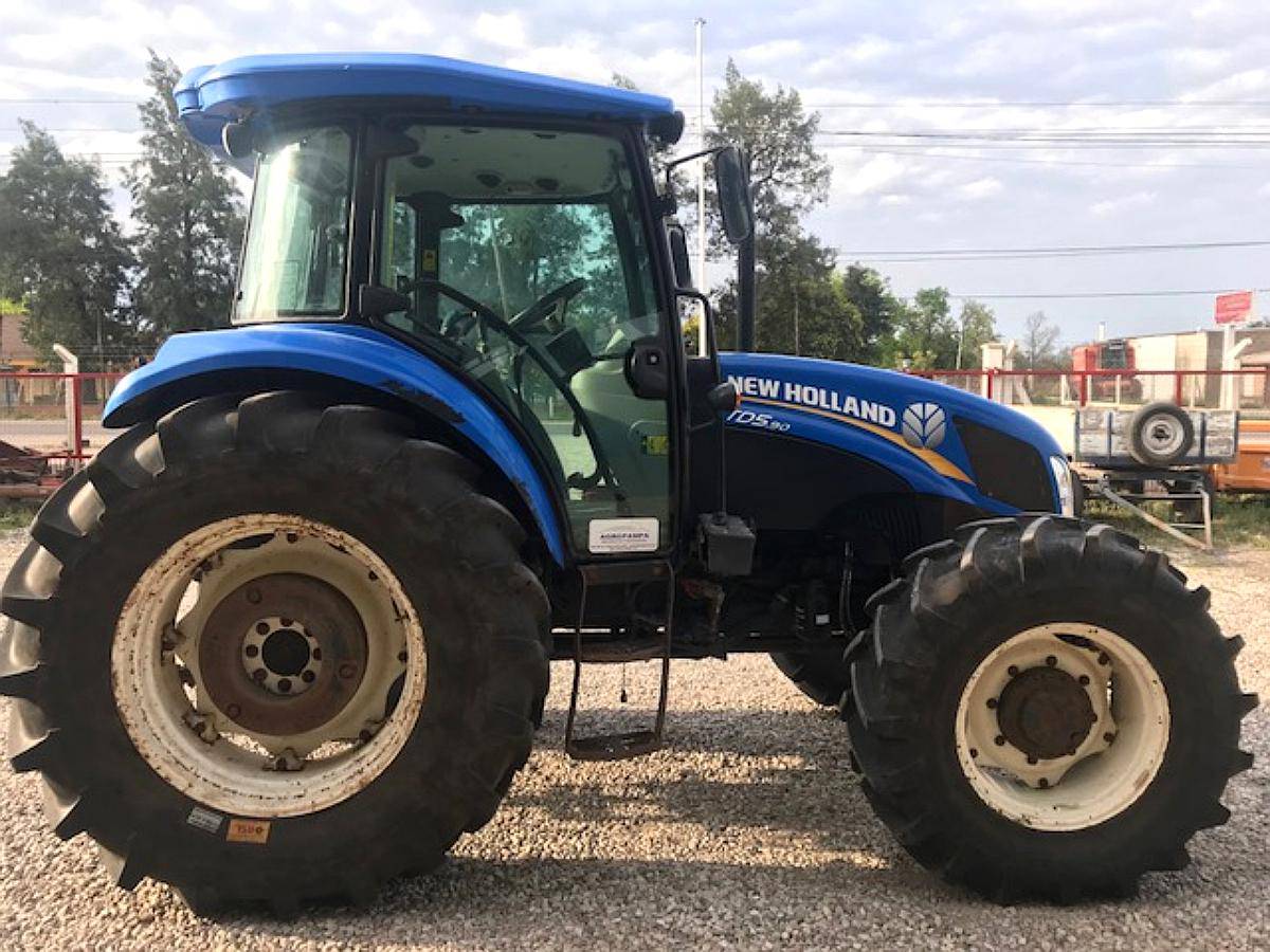 New Holland TD5 90 año 2013 con 3400 Horas - Año: 2013 - Agroads