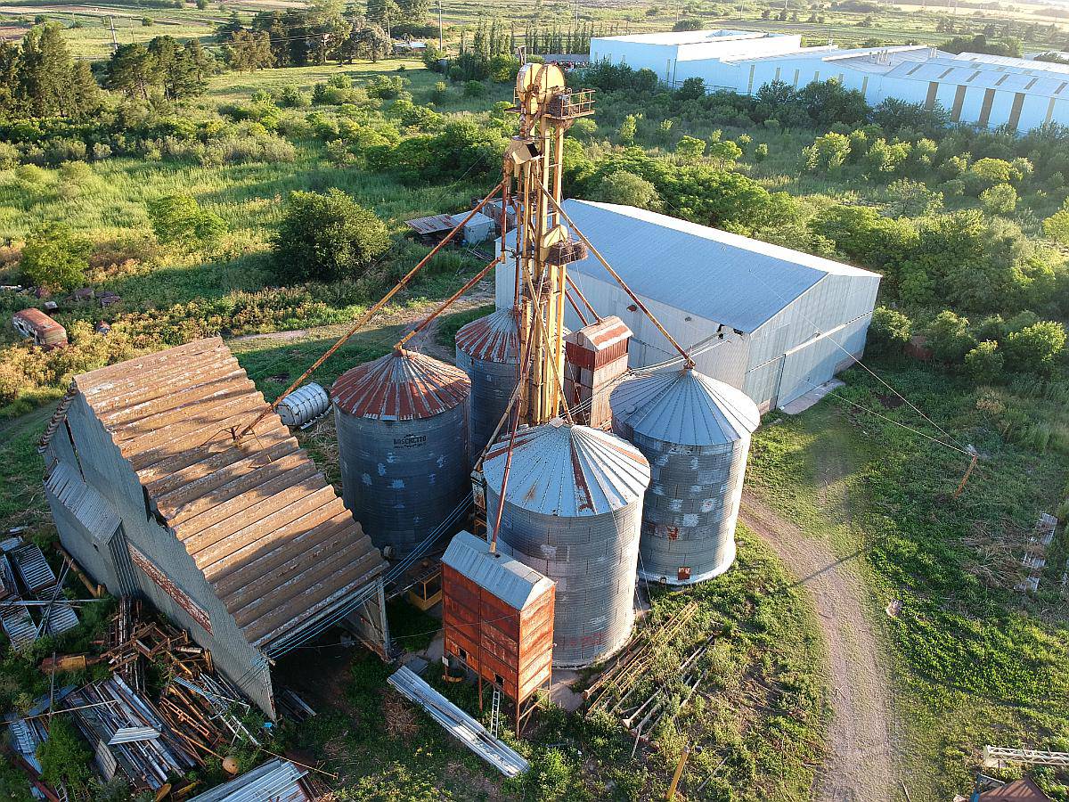 Planta de Silos 2000tn y Molino Harinero de Maiz - Agroads