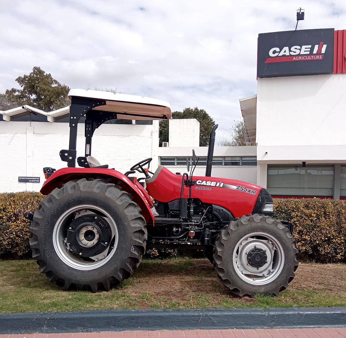 Tractor Case IH Farmall JXM 75 - Año: 2022 - u$s 52.900 - Agroads