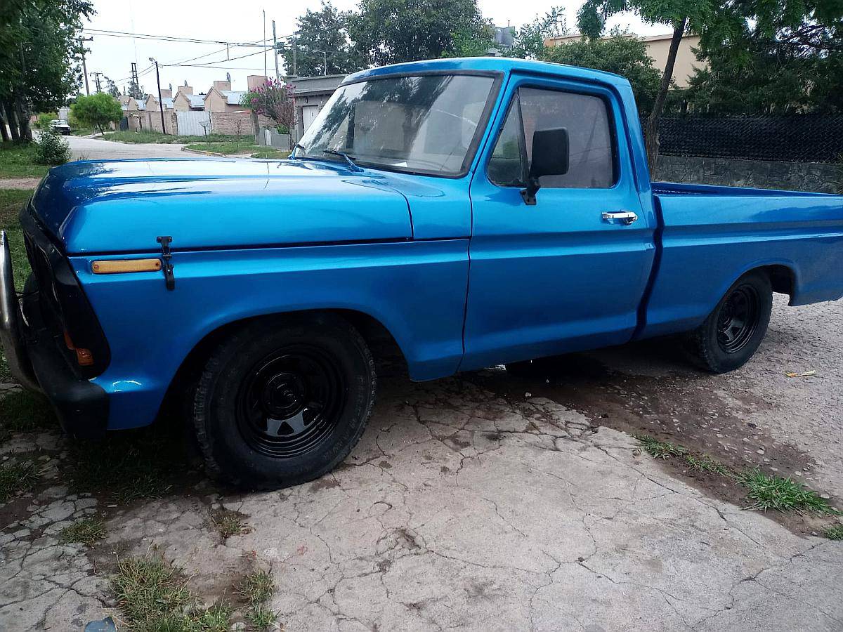 Ford 76 Excelente Estado - Año: 1976 - $ 3.000.000 - Agroads