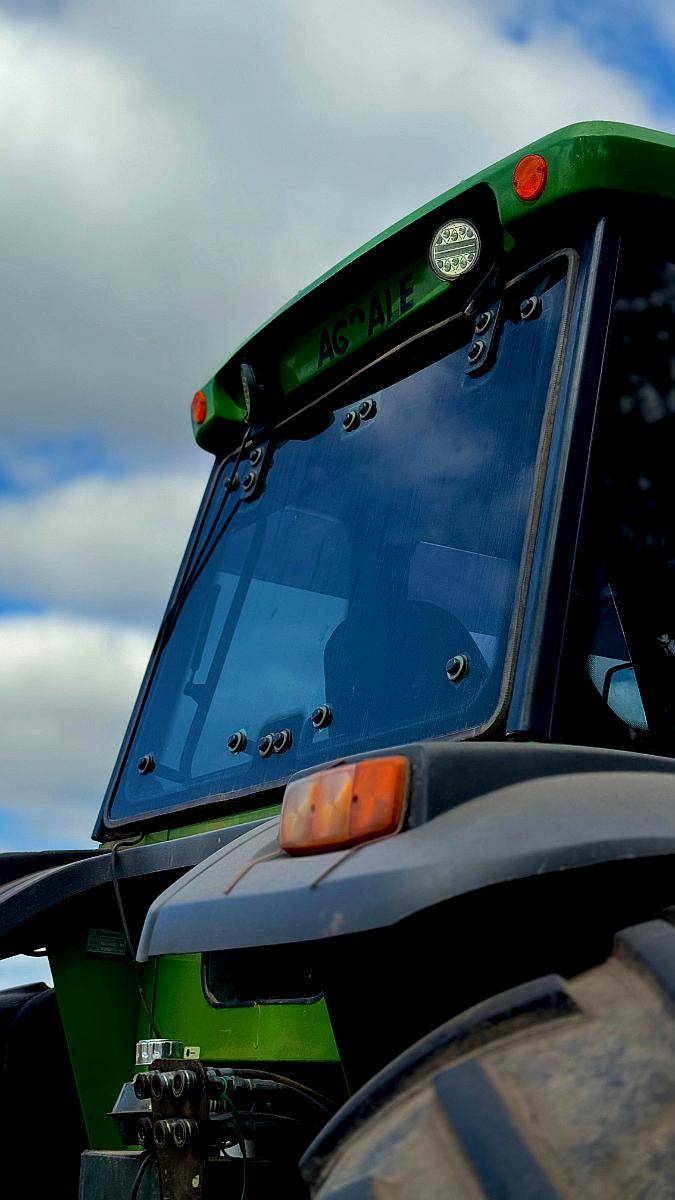 Tractor Marca Agrale 180 HP año 2015. - Año: 2015 - Agroads