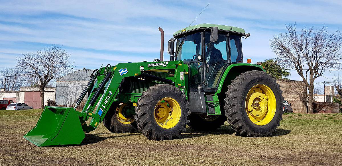 Pala Frontal LF L1200 Adaptable a Tractor de Hasta 130 HP DT - Agroads