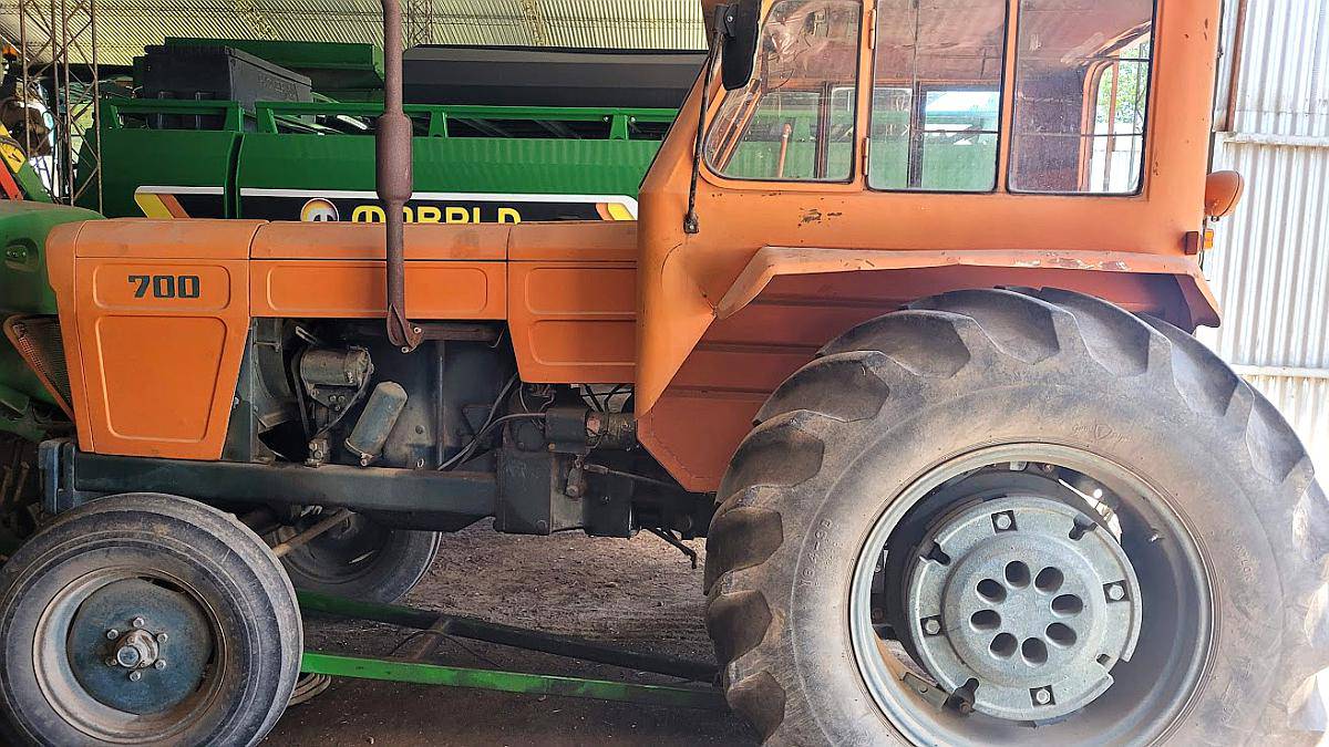 Fiat 700 , muy Bueno - u$s 9.000 - Agroads