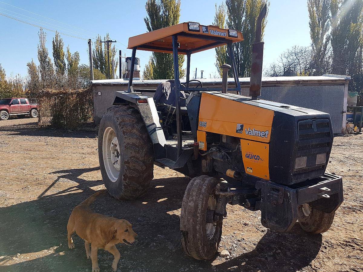 Valmet 885 4X2 1996 - Año: 1996 - u$s 13.775 - Agroads