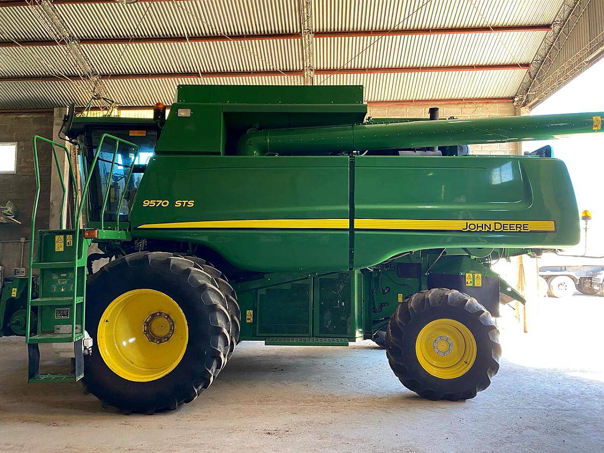 Cosechadora John Deere 9570 2013 - Año: 2013 - Agroads