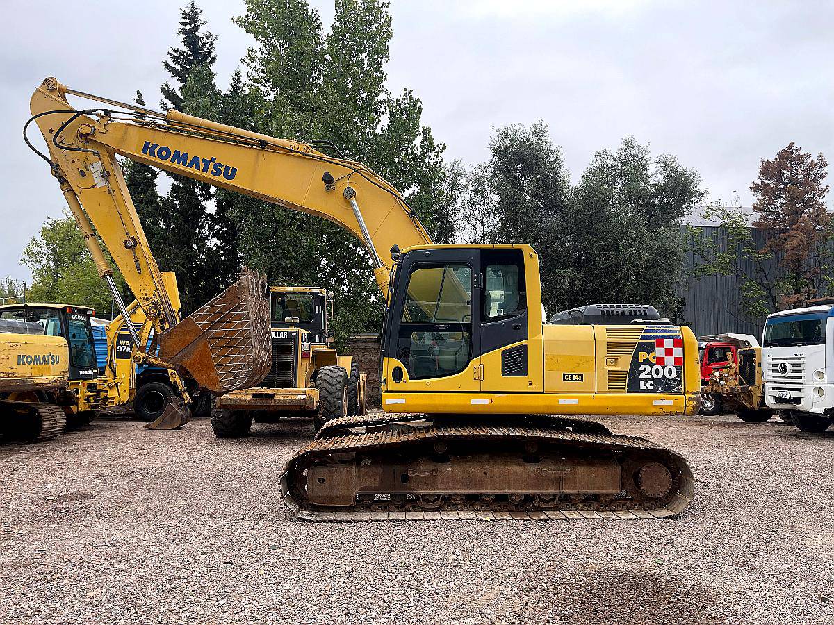Excavadora Komatsu PC200-8 2013 - Año: 2013 - Agroads