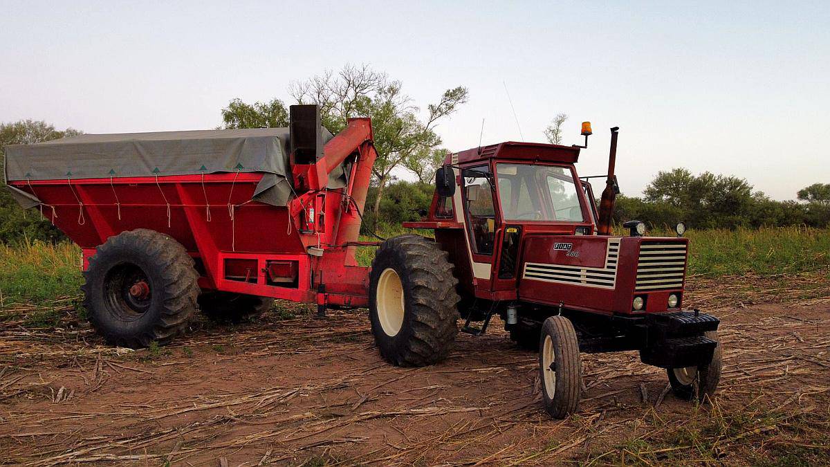 Tractor Fiat 980 muy Bueno - Año: 1987 - u$s 27.000 - Agroads