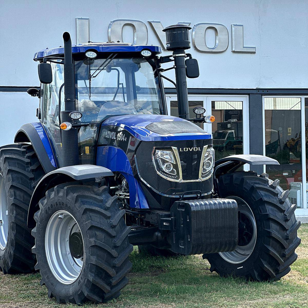 Tractor Lovol 4X4 150hp - Año: 2025 - u$s 90.000 - Agroads