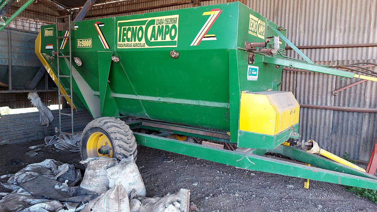 Mixer Horizontal Usado Marca Tecnocampo Modelo TC 9000 - Agroads