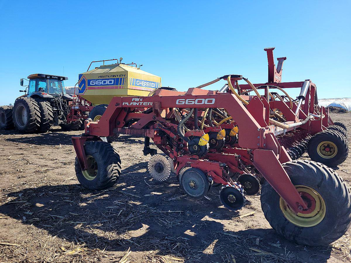 Gherardi G600 24 a 52 Neumática - Año: 2013 - u$s 190.000 - Agroads