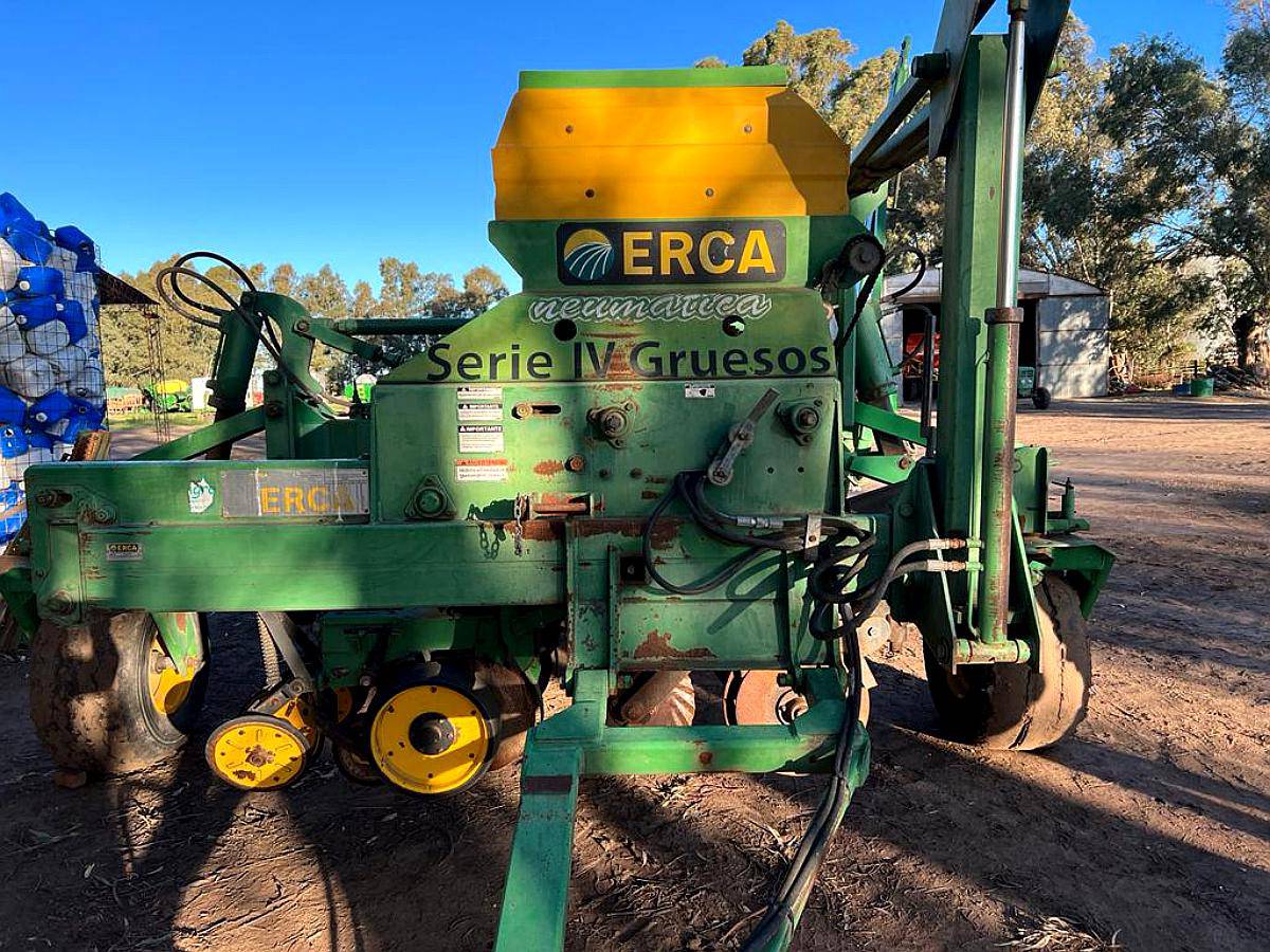 Sembradora Neumativa Erca Serie IV - Año: 2000 - Agroads
