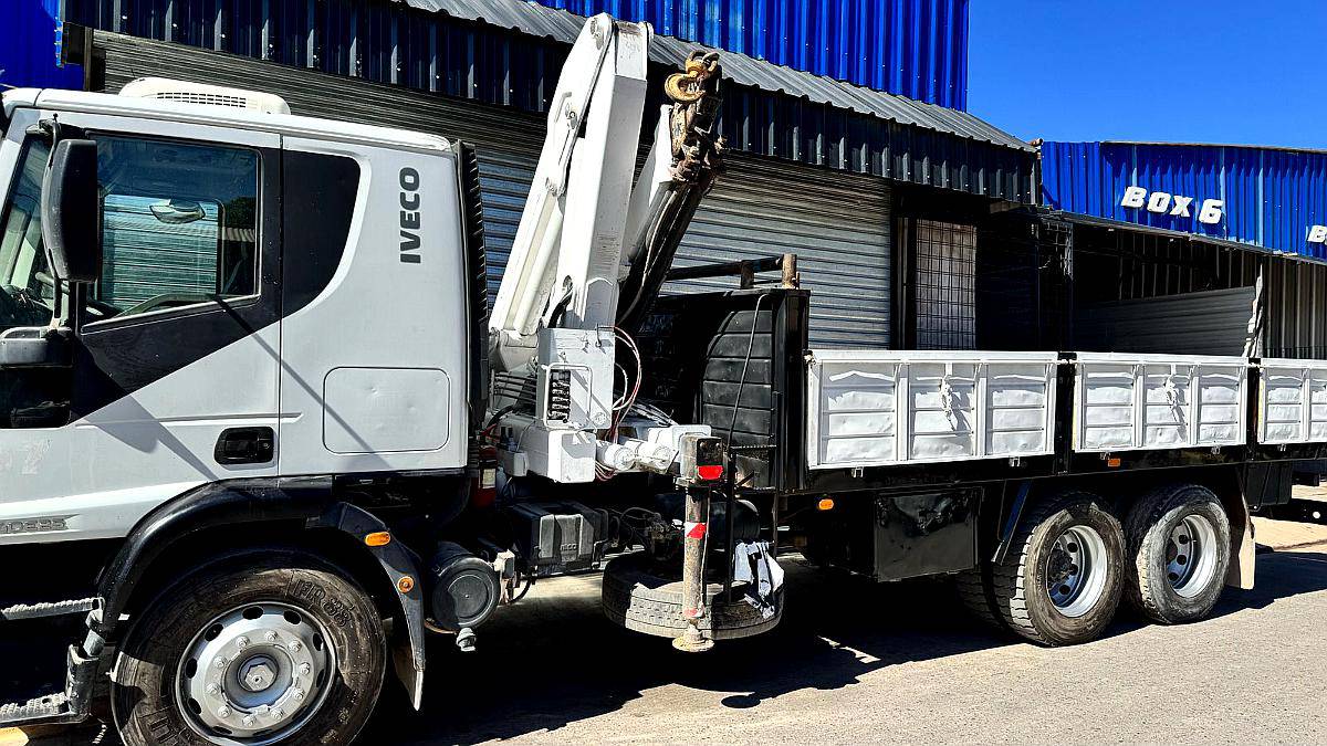 Hidrogrua Articulada Hidrogrubert N-15000 - Año: 2004 - Agroads