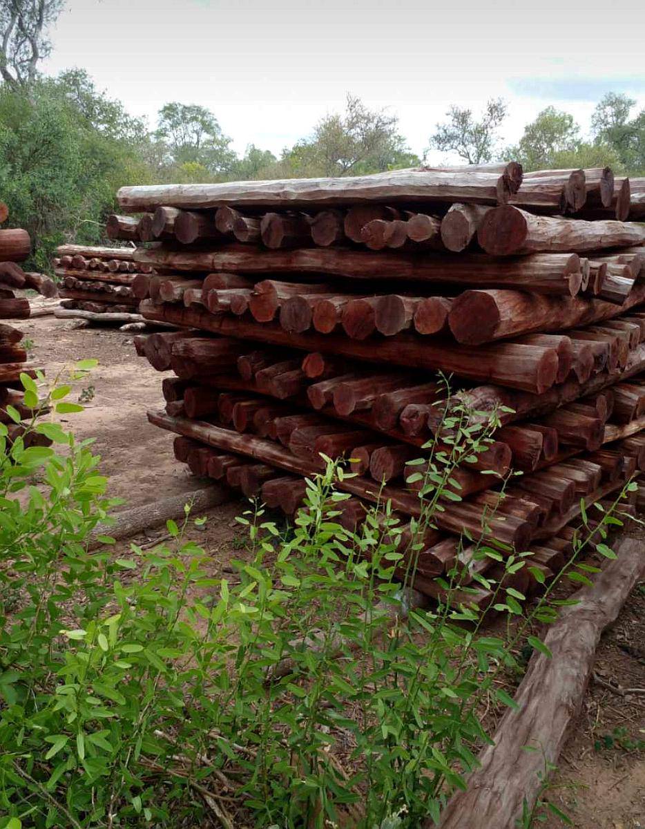 Postes de Quebracho Corazon Puro - $ 3.400 - Agroads