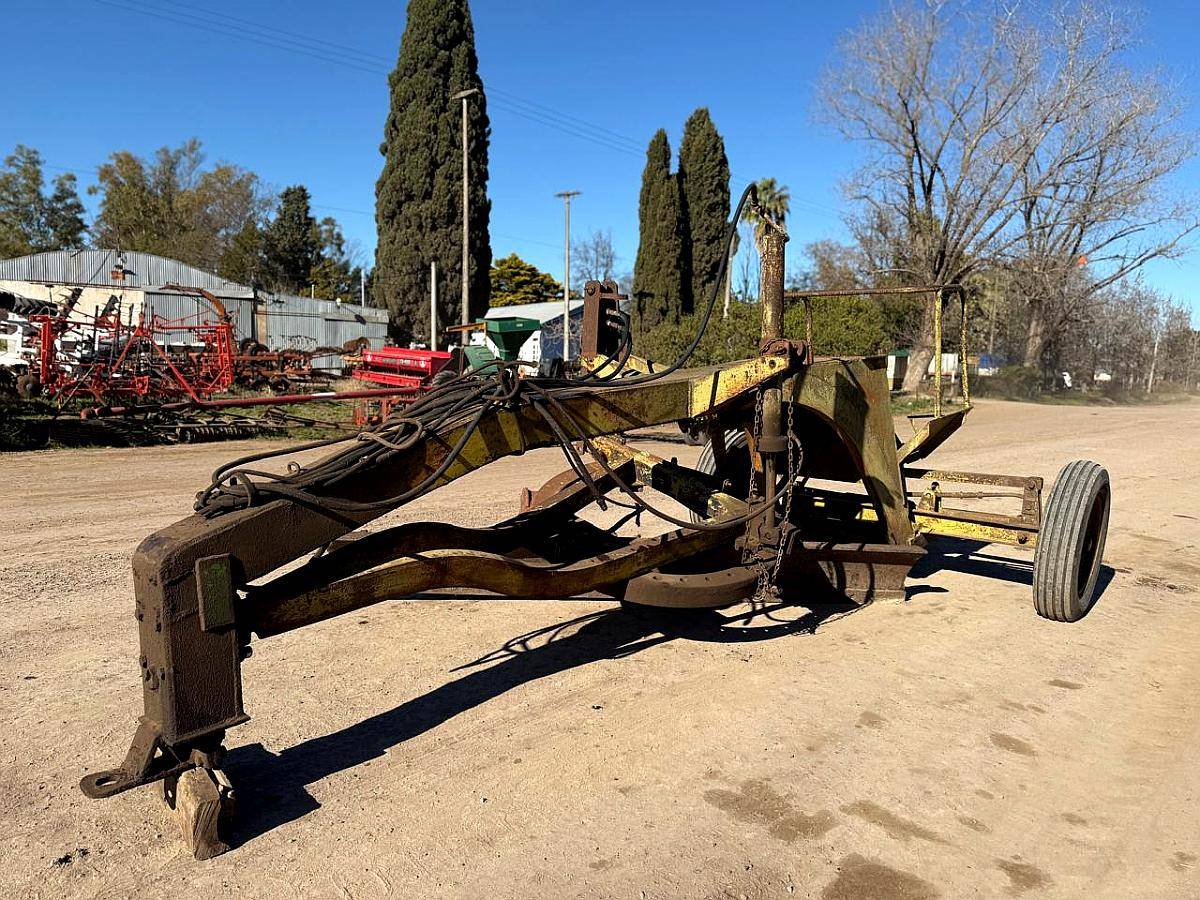 Niveladora de Arrastre Melga de 3,05 de Ancho de Labor - Agroads