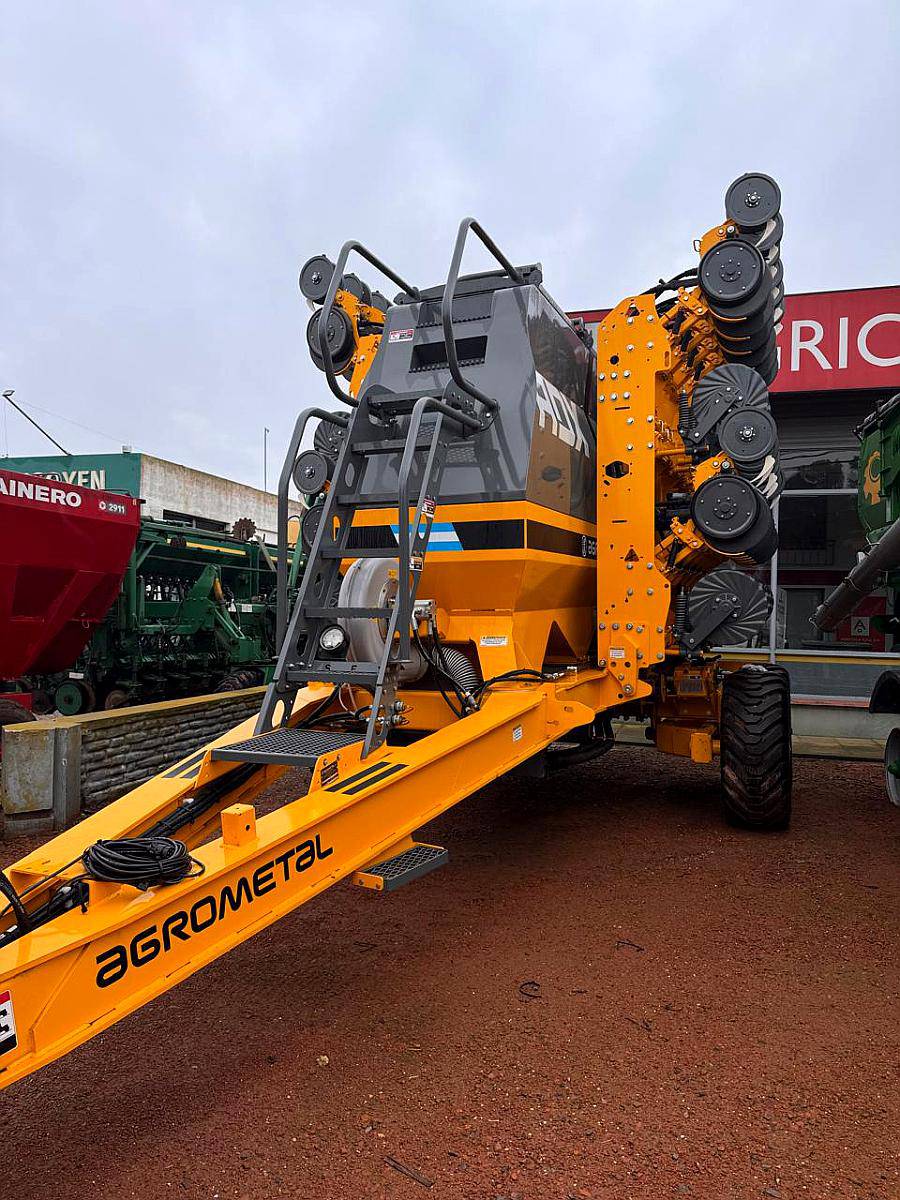 Sembradora Agrometal Modelo ADX 33/21 - Año: 2025 - Agroads