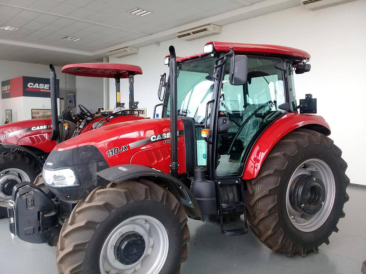Case Farmall JX 90,100, 110 CV, 4X4 Fijo en Peso - Agroads