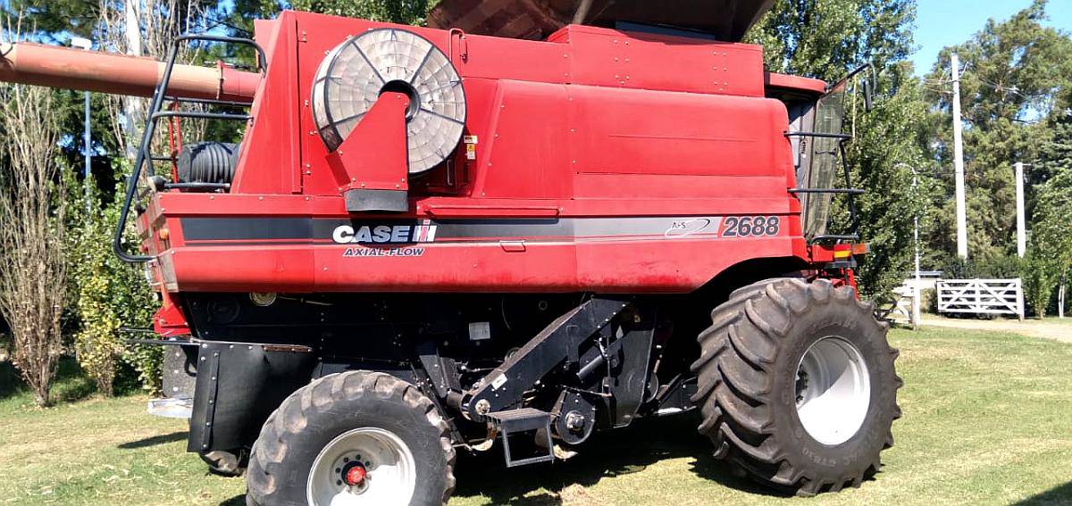 Case 2688, año 2012, con 30 Pies. muy Buena - Año: 2012 - Agroads