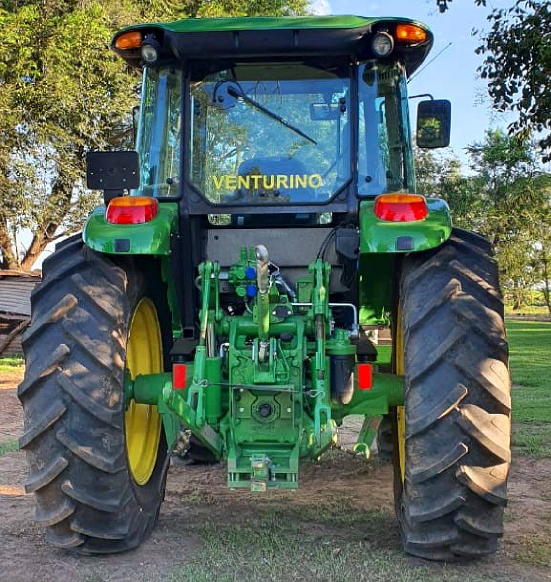 Tractor John Deere 6100e, 100hp, Cabinado, 80hs, 2020 - Agroads