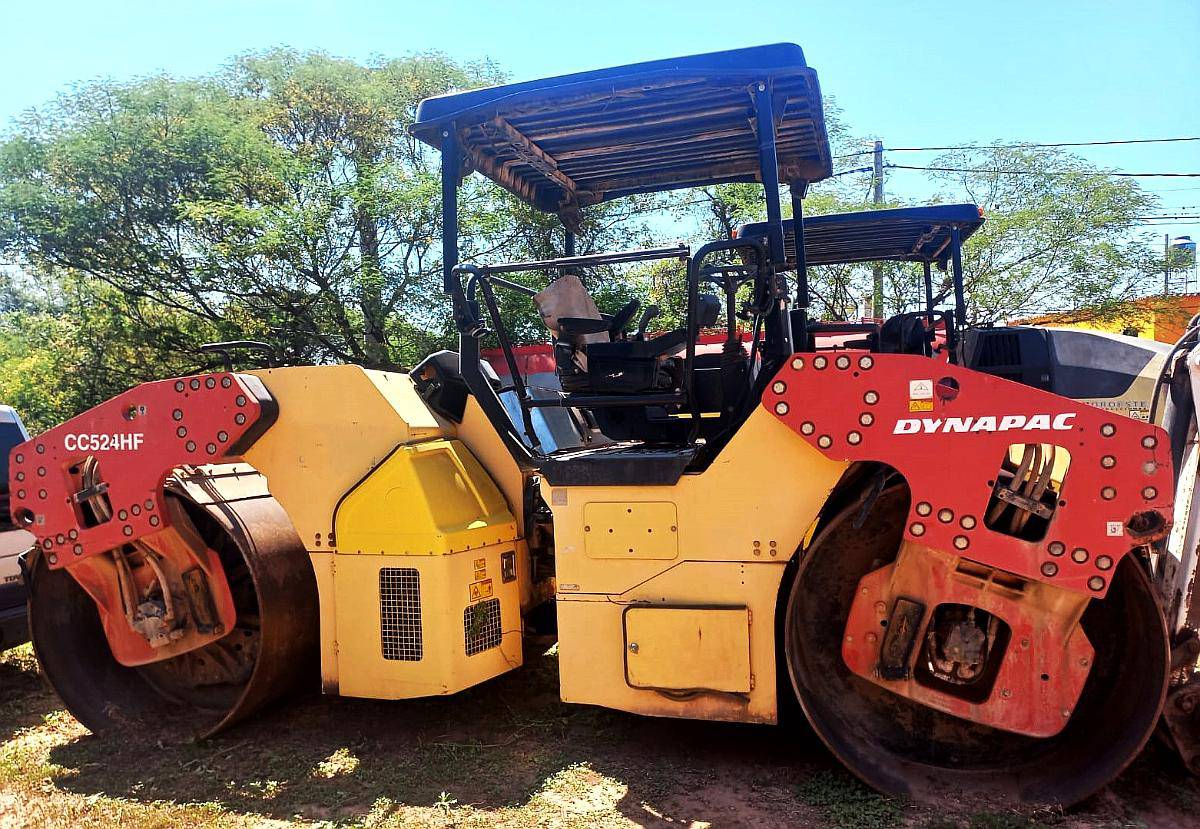 Rodillo Vibro Liso Doble Tambor Dynapac CC524 Autopropulsado - Agroads
