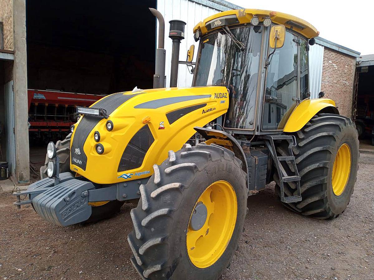 Tractor Pauny Audaz 2200 año 2018 con 1100hs, CC DT - Agroads
