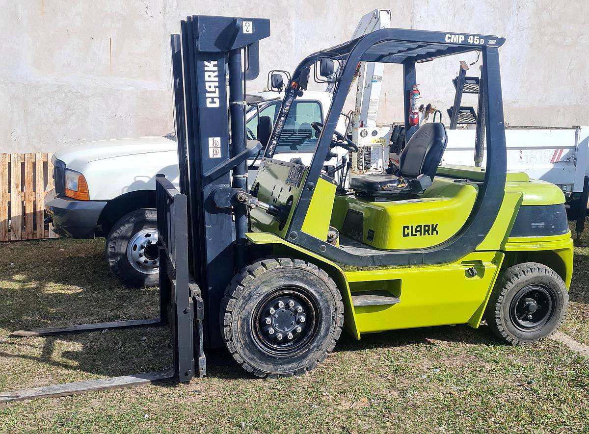 Clark 4.0 TN Torre Triple Desplazador - Año: 2006 - Agroads