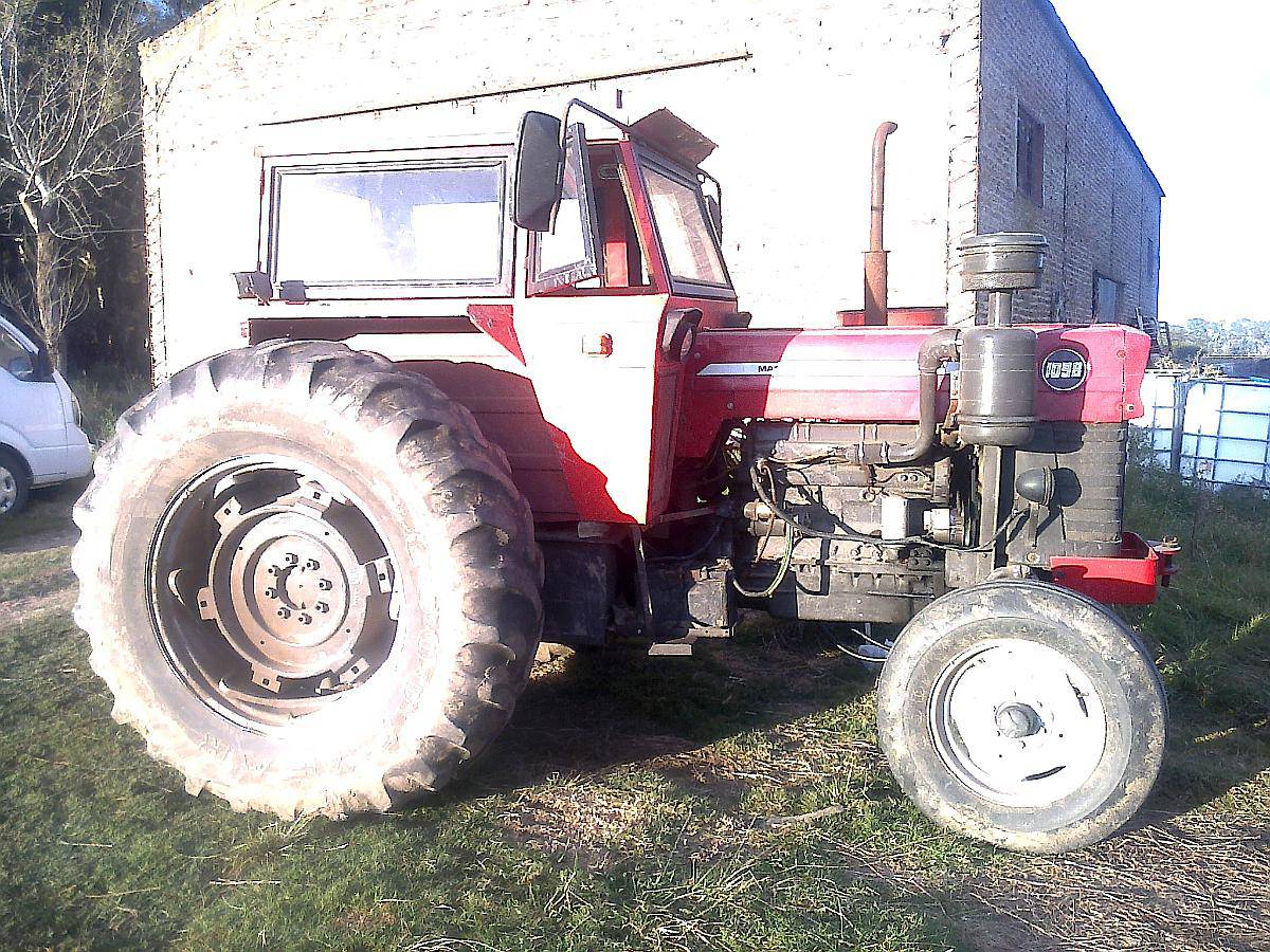 Tractor Massey Ferguson 1088 Oportunidad - Año: 1976 - Agroads