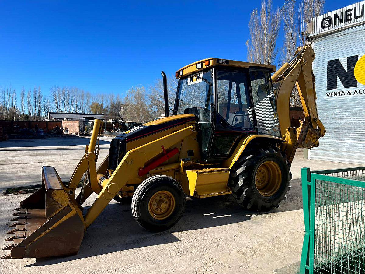 Retroexcavadora Caterpillar 416d año 2006 - Año: 2006 - Agroads