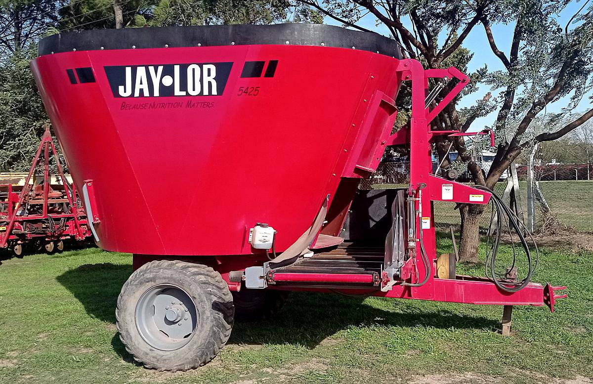 Mixer Jay-lor 5425, 15 Mts, Reparado - u$s 38.400 - Agroads