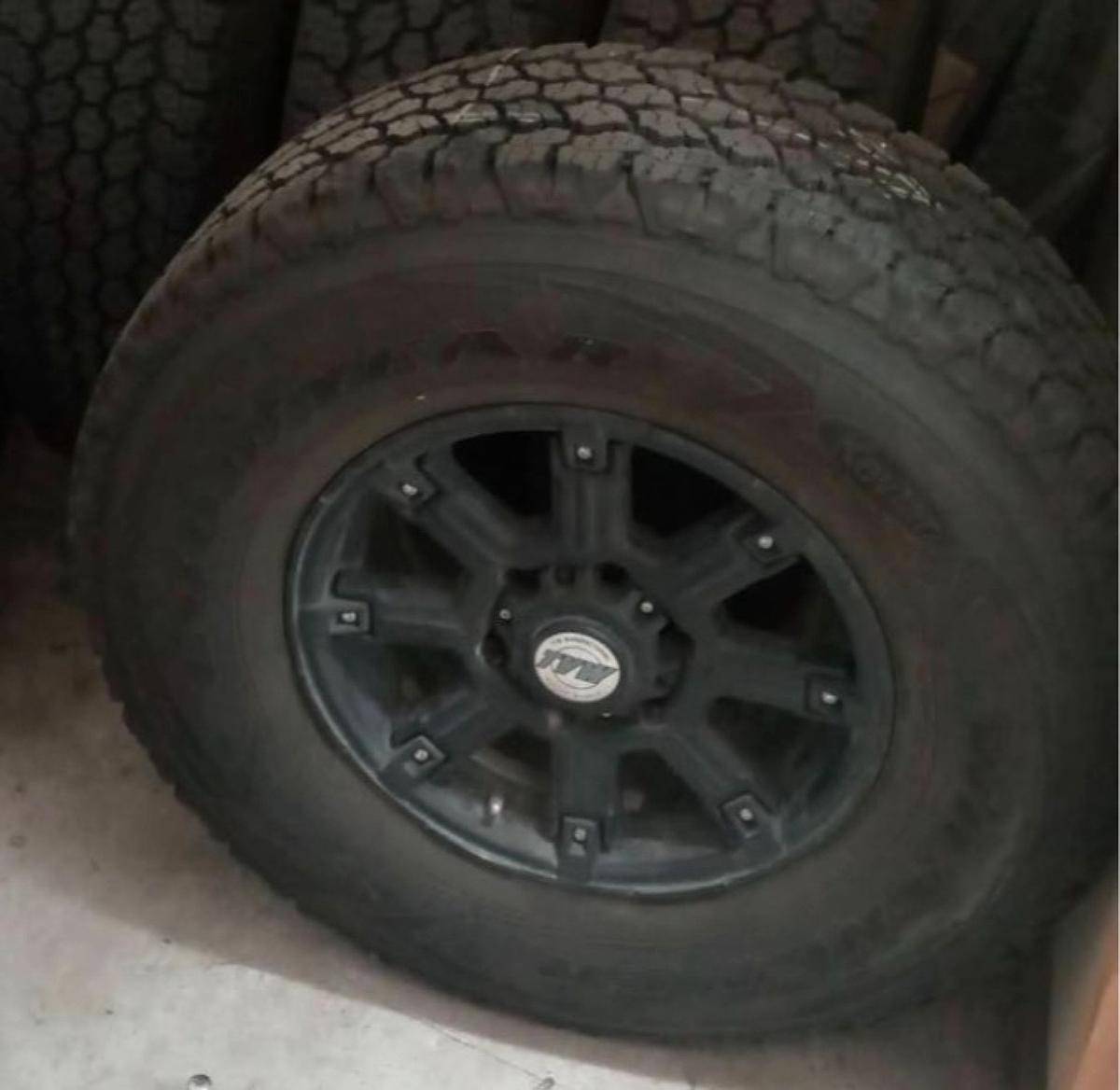 4 Cubiertas Goodyear Wrangler Kevlar 265 75 16 con Llanta - Agroads