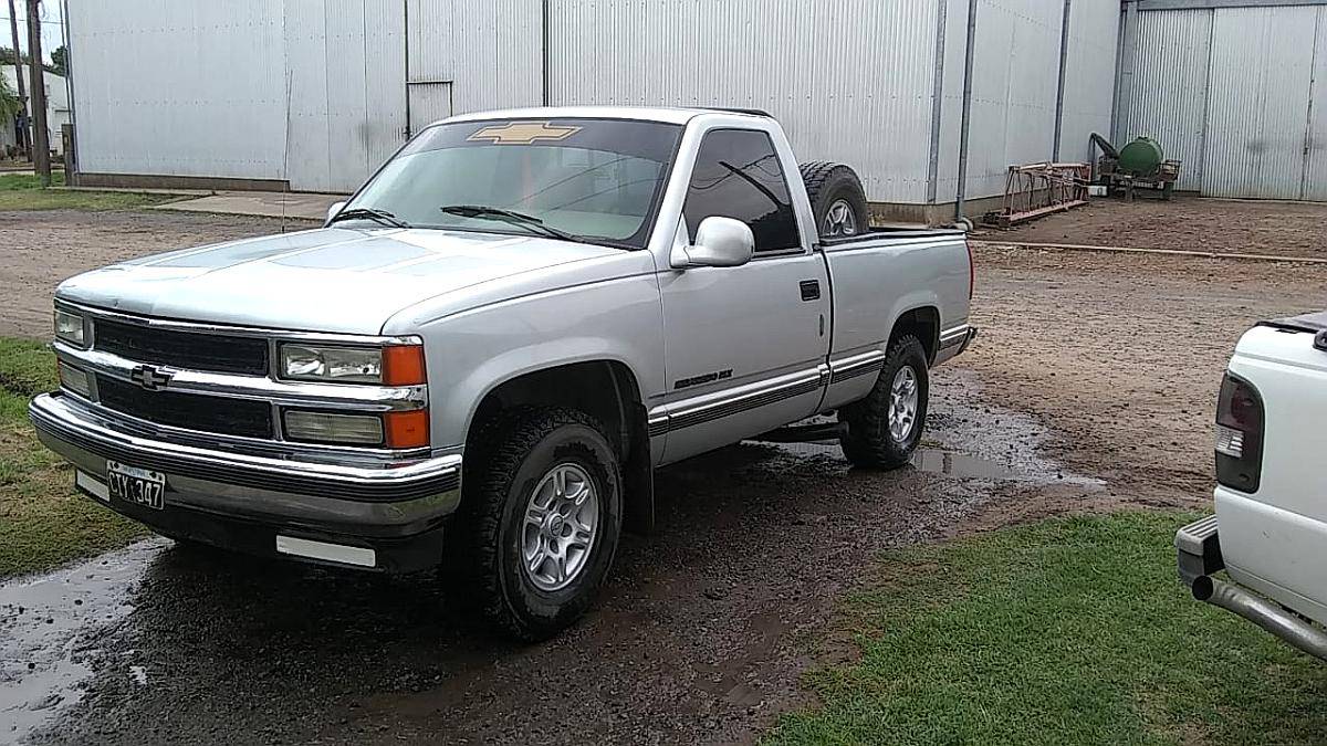 Vendo Silverado 98 Motor MWM - Año: 1998 - Agroads