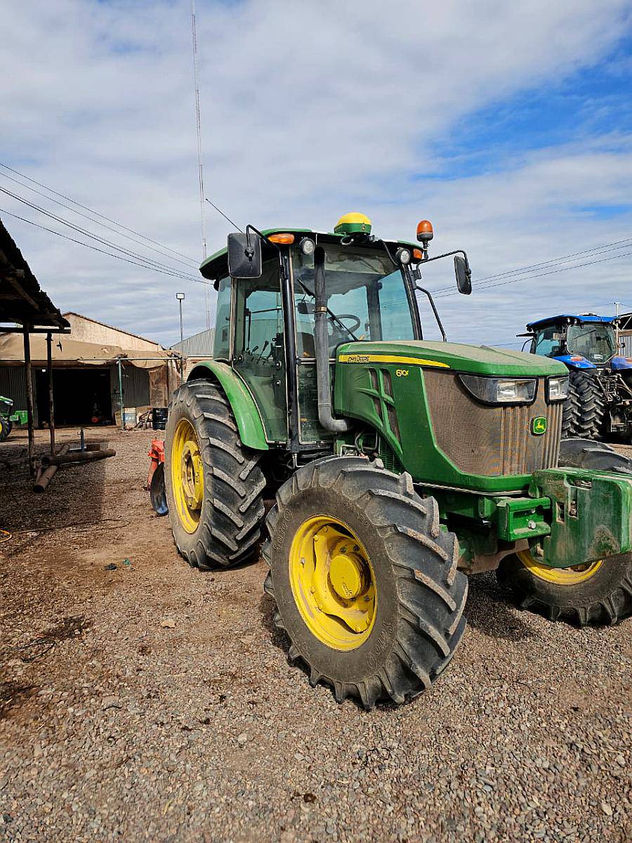 John Deere 6100e año 2022. LEV 3p. 3600 HS. ROD Paton - Agroads