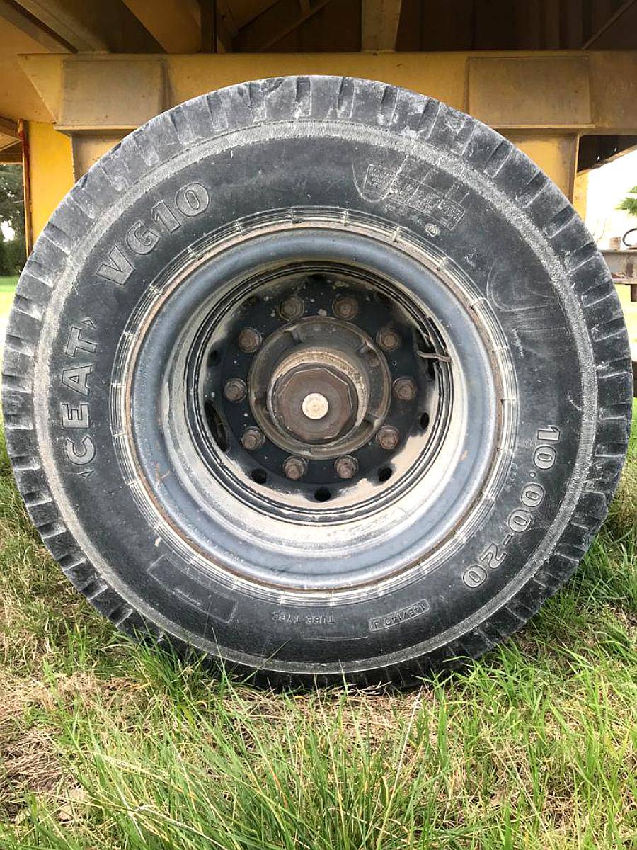 Cubierta 1000x20 Armada con Llanta de 10 Agujeros - $ 1 - Agroads