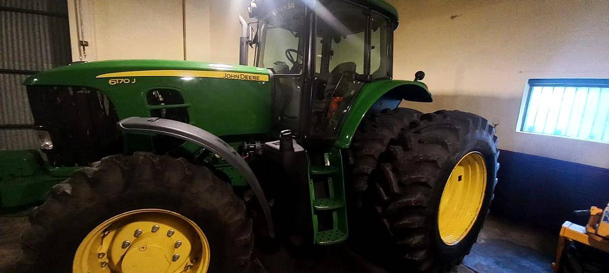 John Deere 6170j año 2021. con 1400 Hs Real. ROD Dual. - Agroads (cod ...