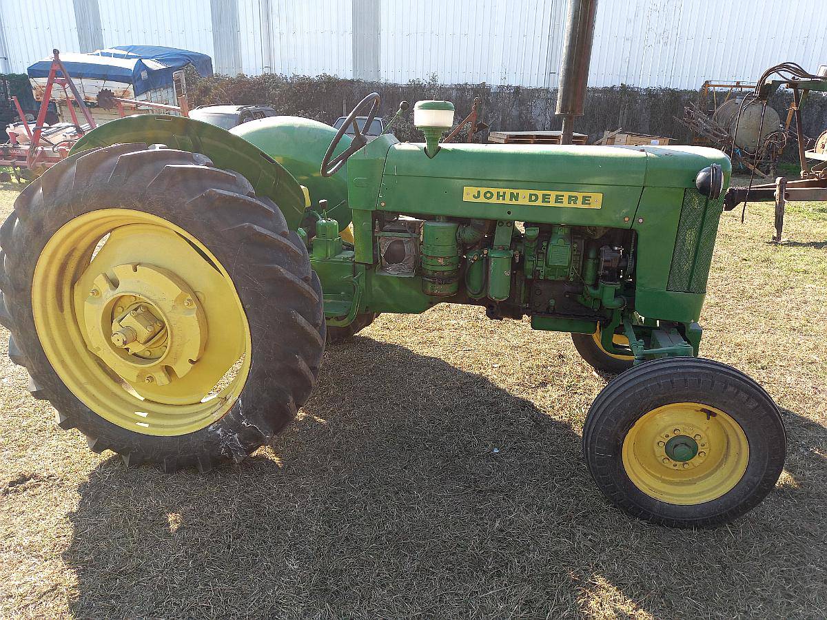 Tractor John Deere 445 - Año: 1968 - Agroads