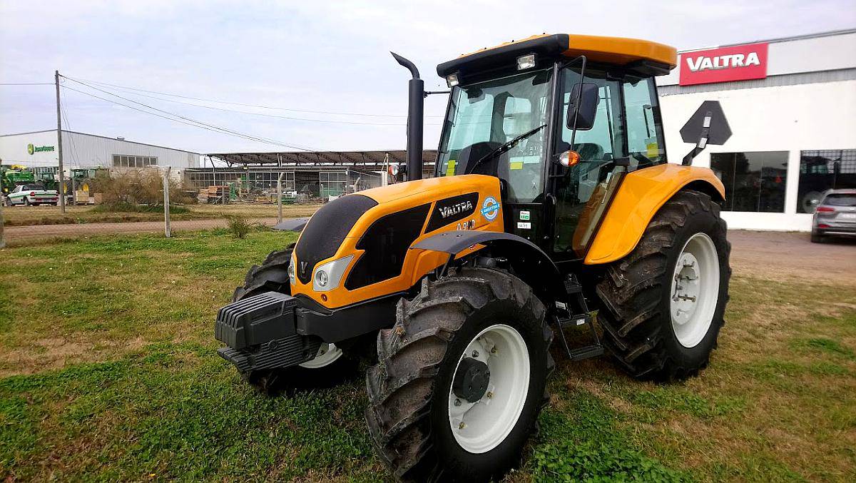 Valtra A990 CAB 106hp - Año: 2023 - u$s 96.000 - Agroads