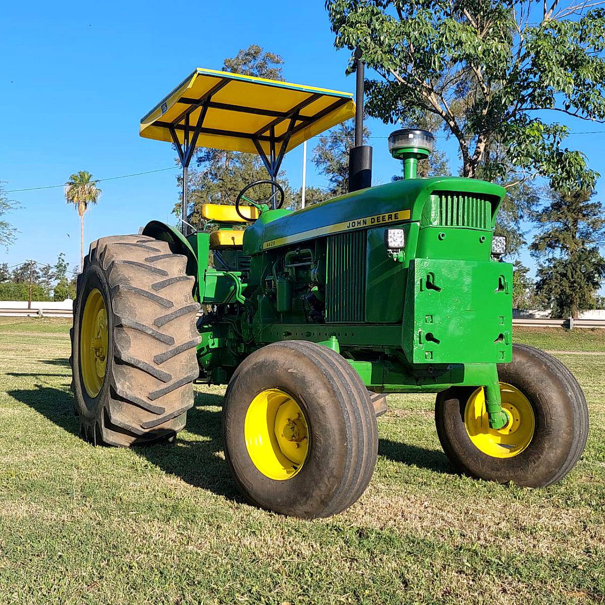 John Deere 4420 - 105 HP - 1100x16 /// 23.1x30 - Año: 1972 - Agroads