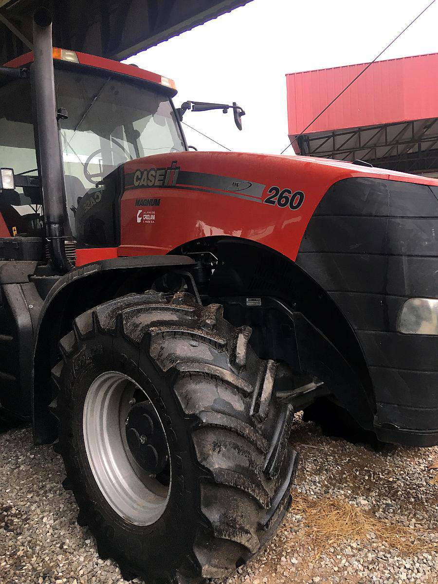 Tractor Case Magnum 260 año 2013 - Año: 2013 - u$s 170.000 - Agroads
