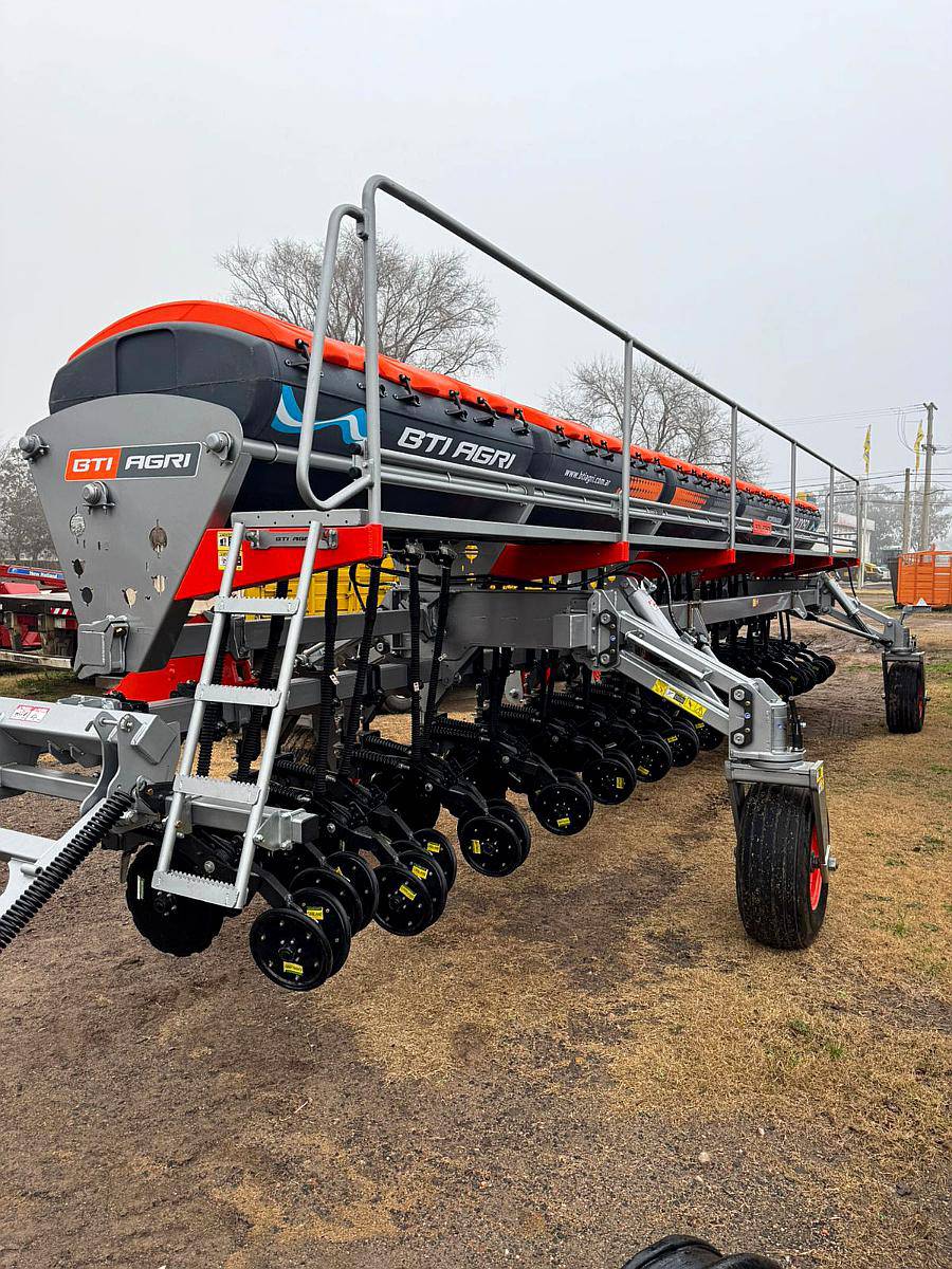Fertilizadora Incorporadora BTI Agri FB 10050 - Año: 2025 - Agroads